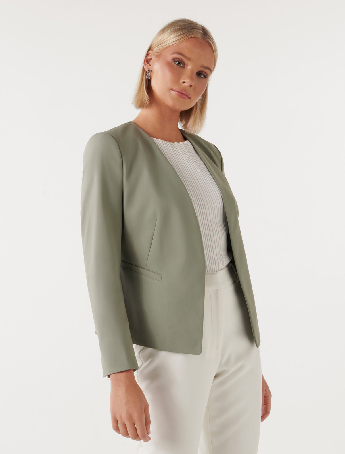 Alyssa Fitted Blazer Shadow Suit | Forever New