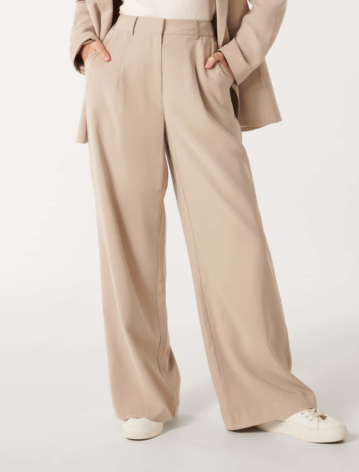 Forever New Ladies Pants | Shop Tailored Pants & Culottes Online – Page 2