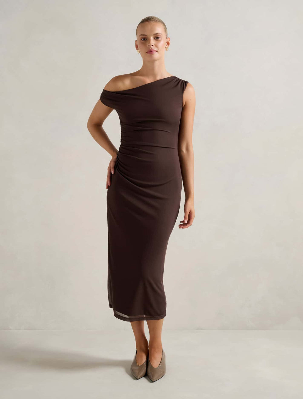 Gisella Tipped Mesh Midi Dress Chocolate | Forever New