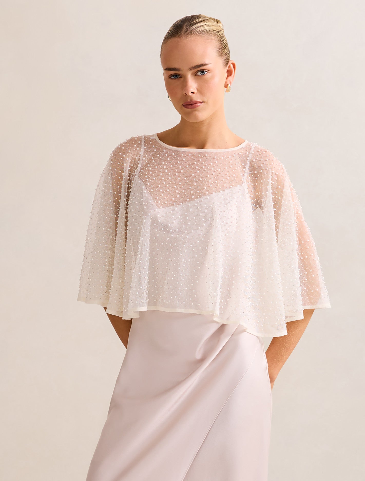 Louise Pearl & Bead Cape Ivory/Pearl | Forever New
